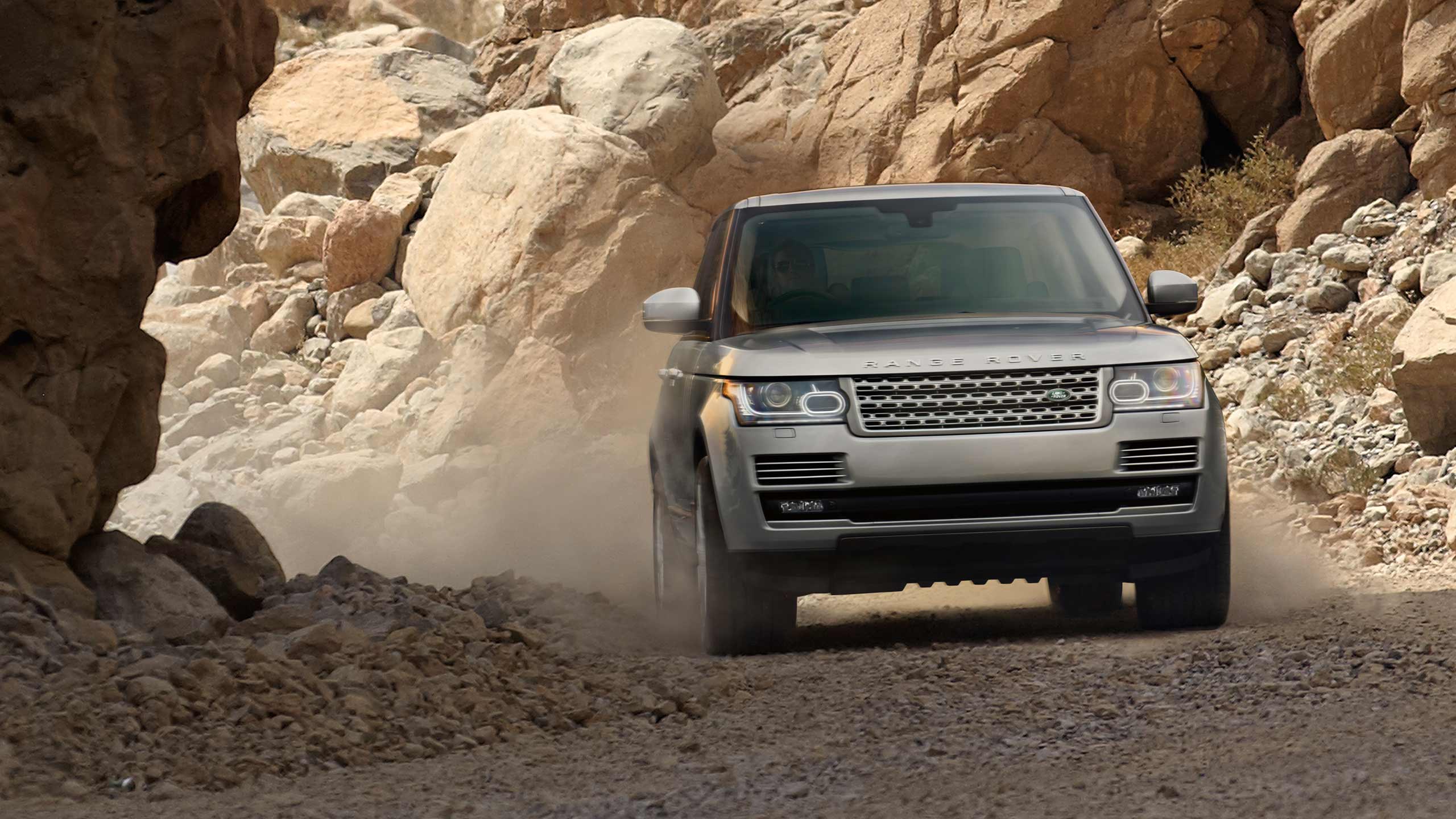 SUV Owners: The Benefits of Owning a Land Rover Vehicle