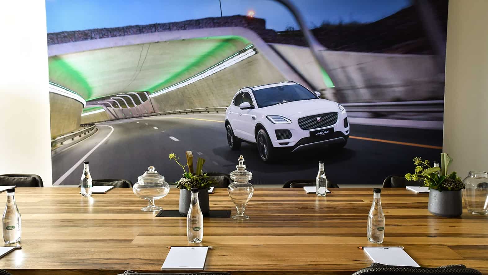 EXPERIENCES| LAND ROVER EXPERIENCE DRIVES | CONFERENCE AND EVENTS