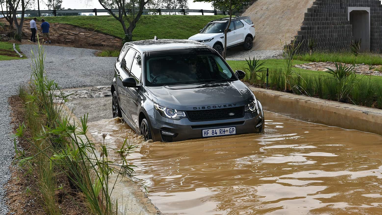 EXPERIENCES| LAND ROVER EXPERIENCE DRIVES | CONFERENCE AND EVENTS